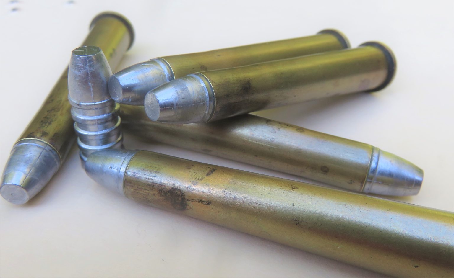 Enjoyment with a Bang: Shooting and Reloading the .32/40 - TheGunMag ...